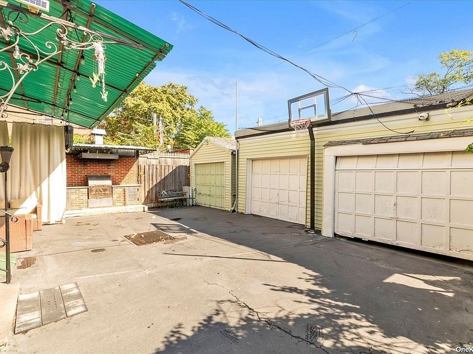 87-15 92nd St, Woodhaven, NY 11421 | Zillow