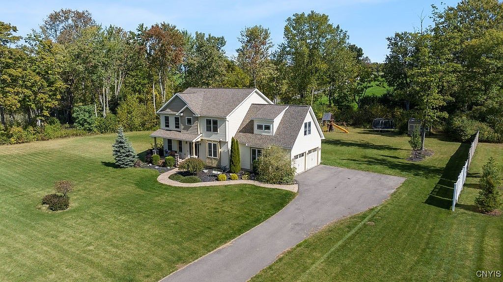 28 Calloway Dr, Auburn, NY 13021 | Zillow