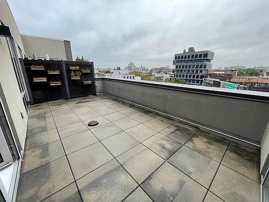 395 Leonard Street #709 in Williamsburg, Brooklyn | StreetEasy