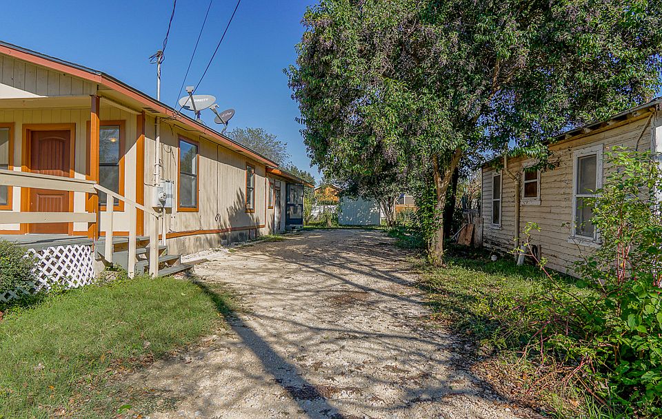 211 Spaatz St San Antonio, TX, 78211 - Apartments for Rent | Zillow