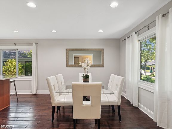 1808 Fieldwood Dr, Northbrook, IL 60062 | Zillow
