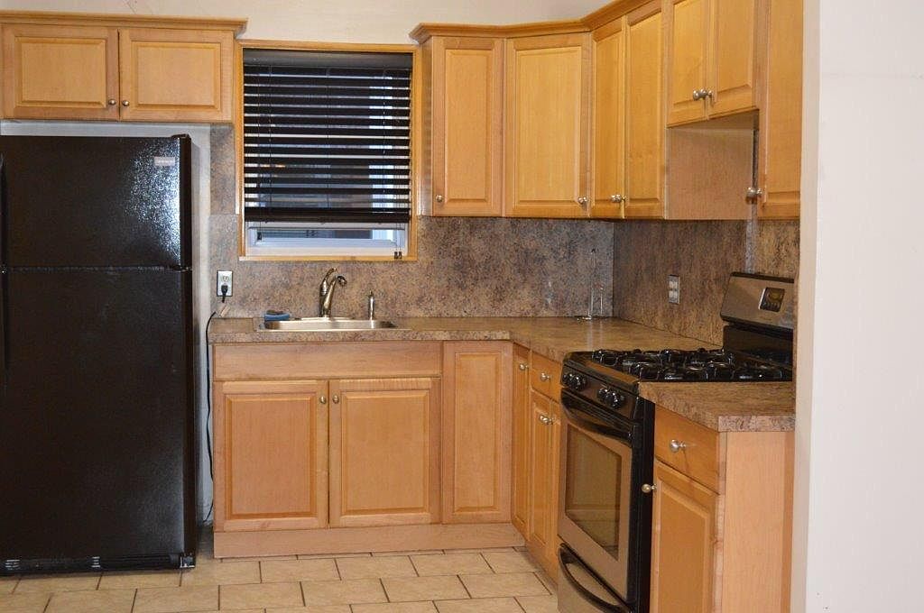 5525 69th St, Maspeth, NY 11378 | Zillow