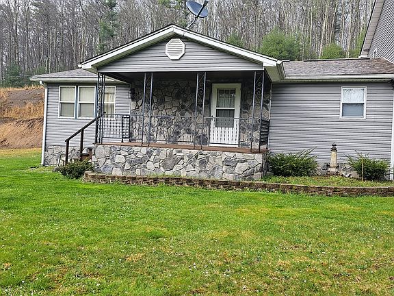 260 Hoye Rd, White Oak, WV 25989 | MLS #86535 | Zillow