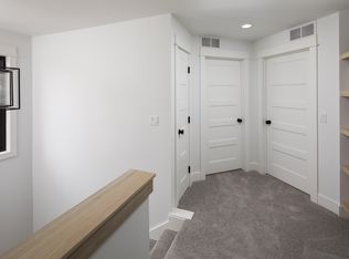 2514 Lake Dr SE, East Grand Rapids, MI 49506 | MLS #20023790 | Zillow