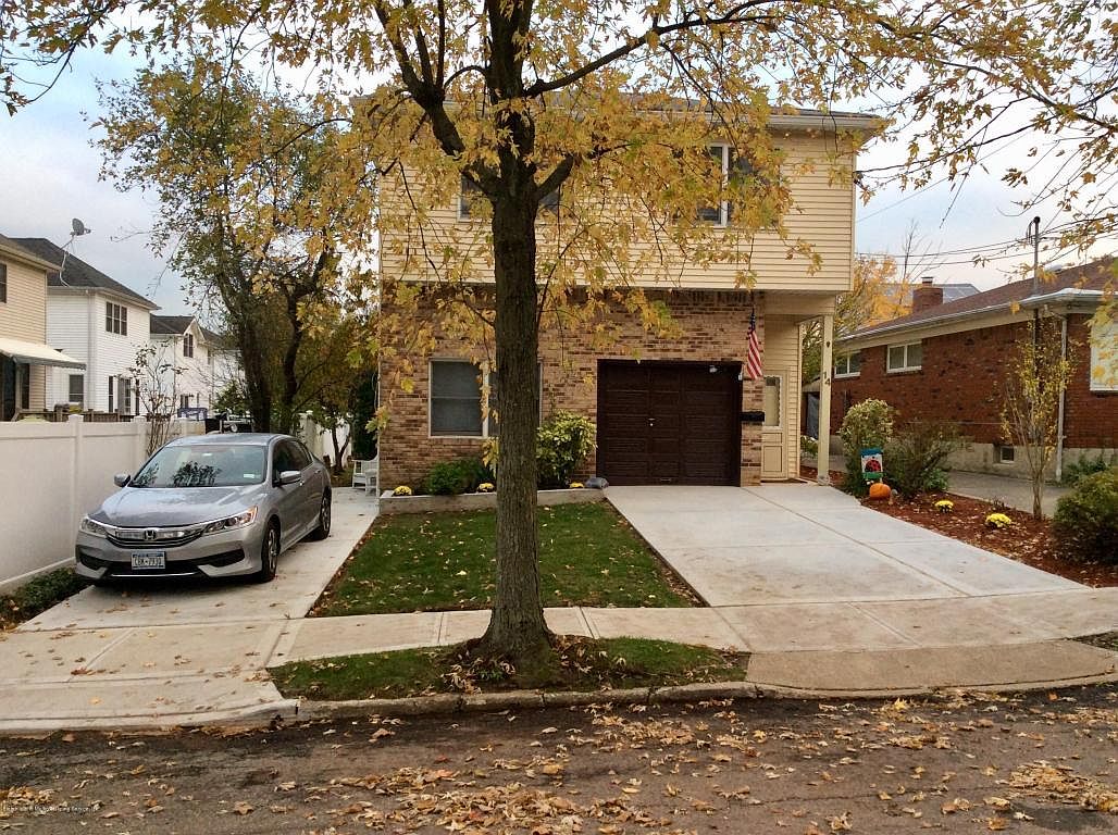 14 Rochelle Pl, Staten Island, NY 10312 | Zillow