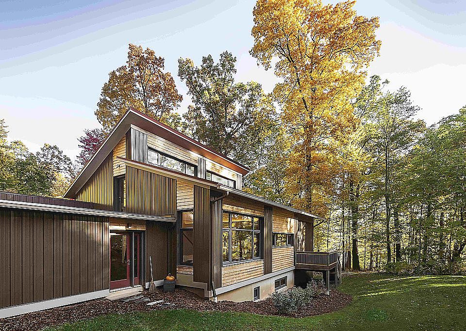 7341 S Green Hills Dr, Saline, MI 48176 | Zillow