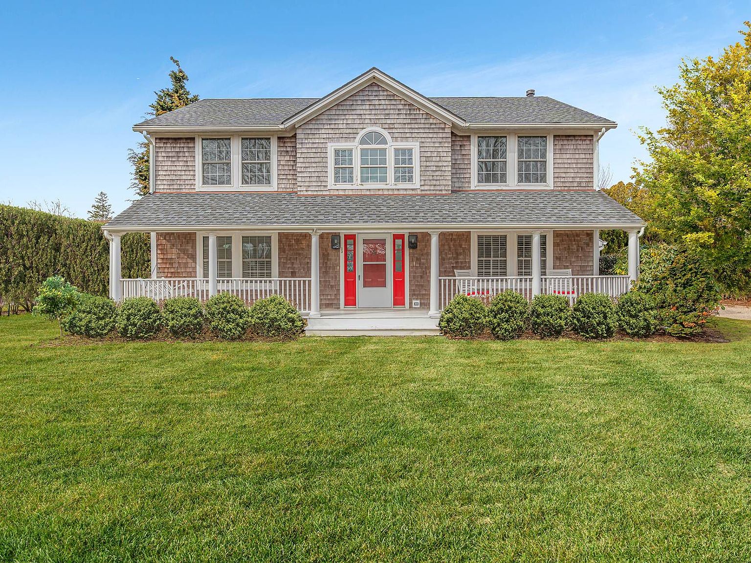 53 Bellows Ct, Southampton, NY 11968 | Zillow