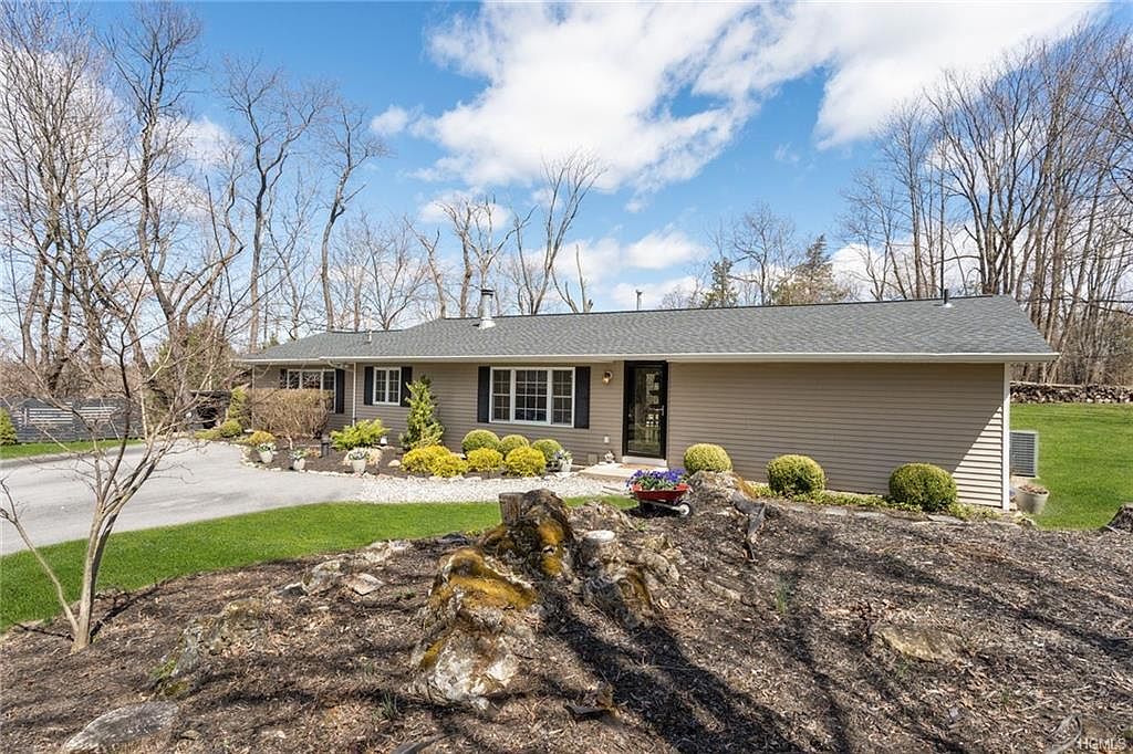 6 Edenville Rd, Warwick, NY 10990 | Zillow