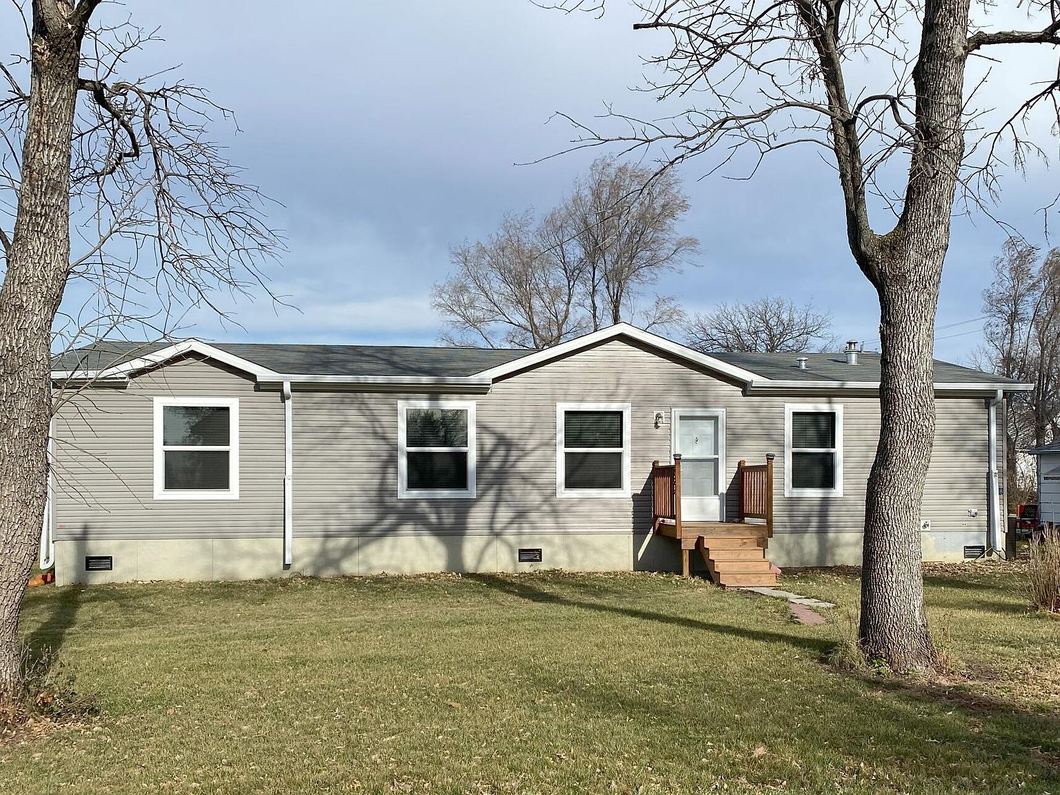 506 Swift Ave, Cresbard, SD 57435 | MLS #24-8 | Zillow