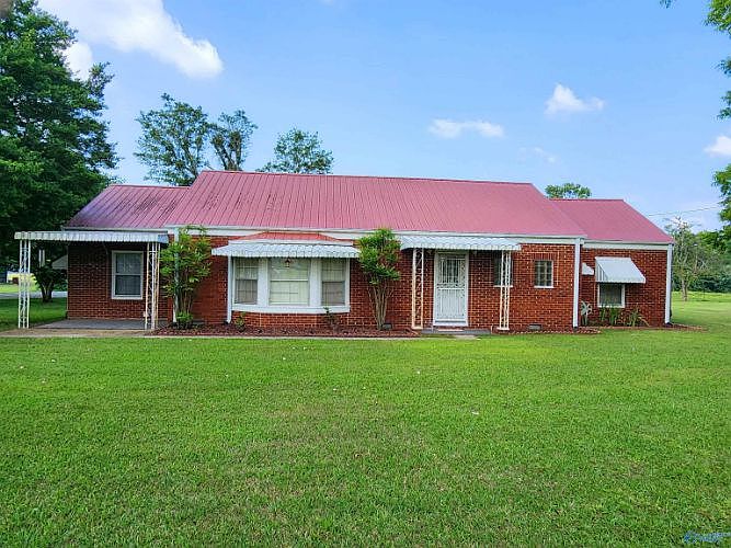 223 Campbell St W, Fyffe, AL 35971 | Zillow
