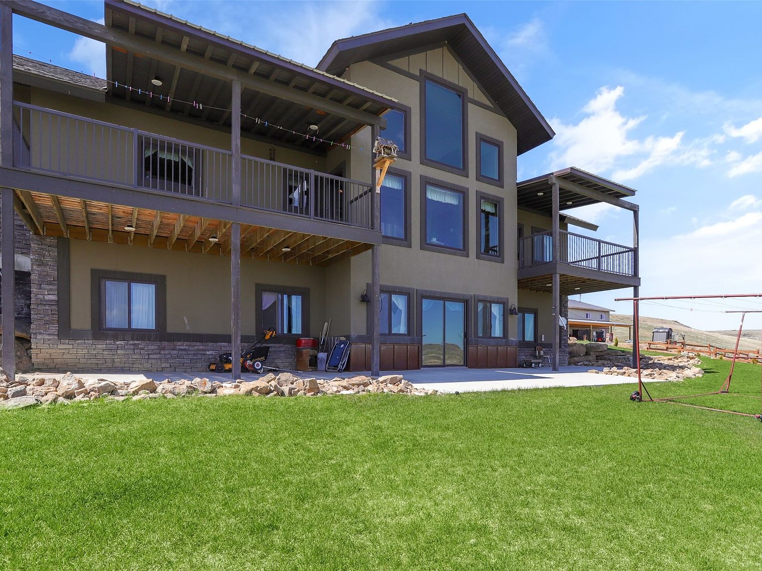 335/343 Ten Mile Rd, Cascade, MT 59421 | MLS #30023362 | Zillow