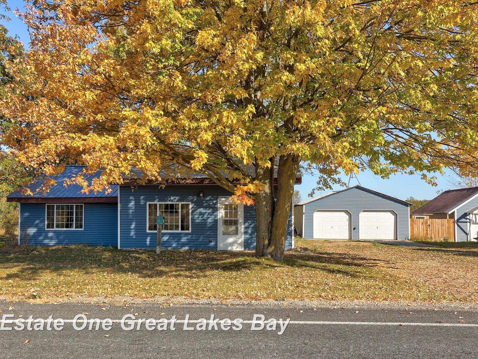 9515 E Condensery Rd, Carson City, MI 48811 | Zillow