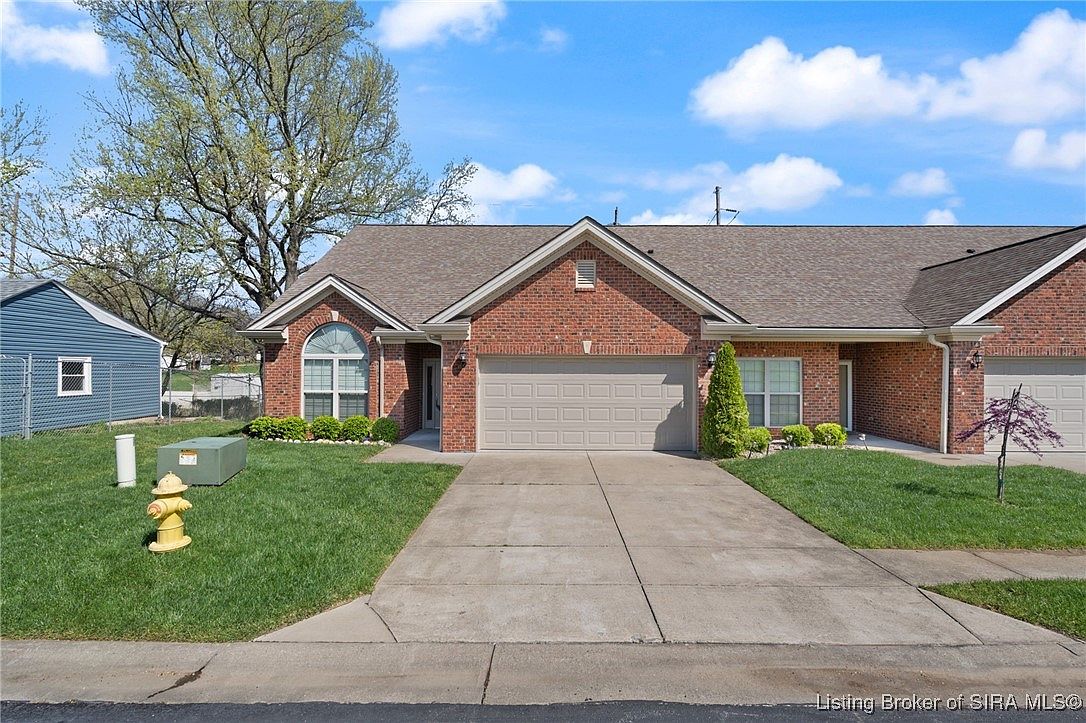 2424 Pickwick Court, New Albany, IN 47150 | Zillow
