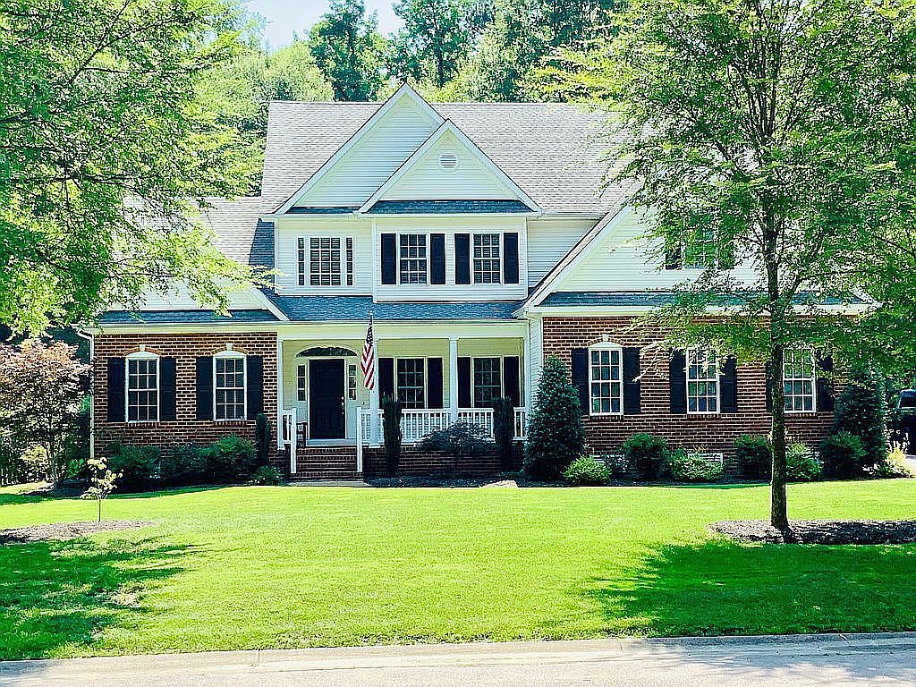 307 Comstock Dr, Colonial Heights, VA 23834 | Zillow
