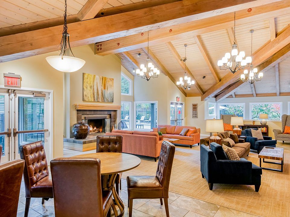 Sunset Summit Apartments - 7400 SW Barnes Rd Portland OR | Zillow