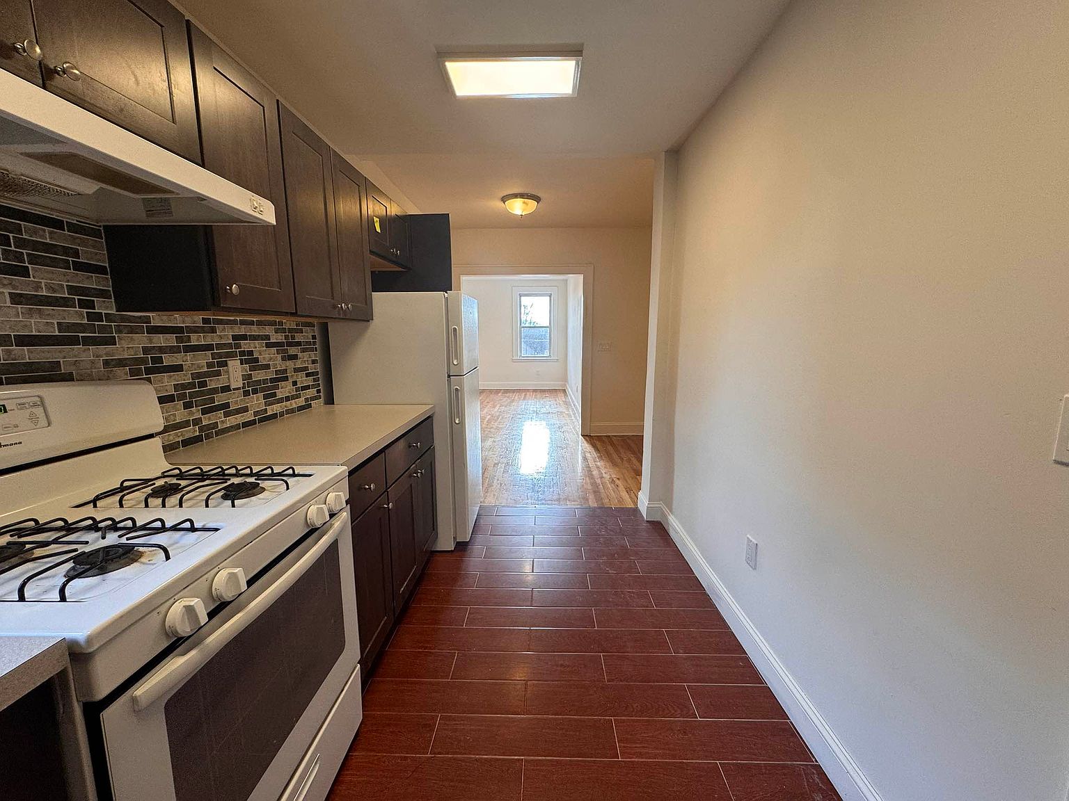 68-12 Burns St #D12, Forest Hills, NY 11375 | Zillow