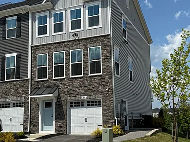8008 Quail Rise Ln Laurel MD | Zillow