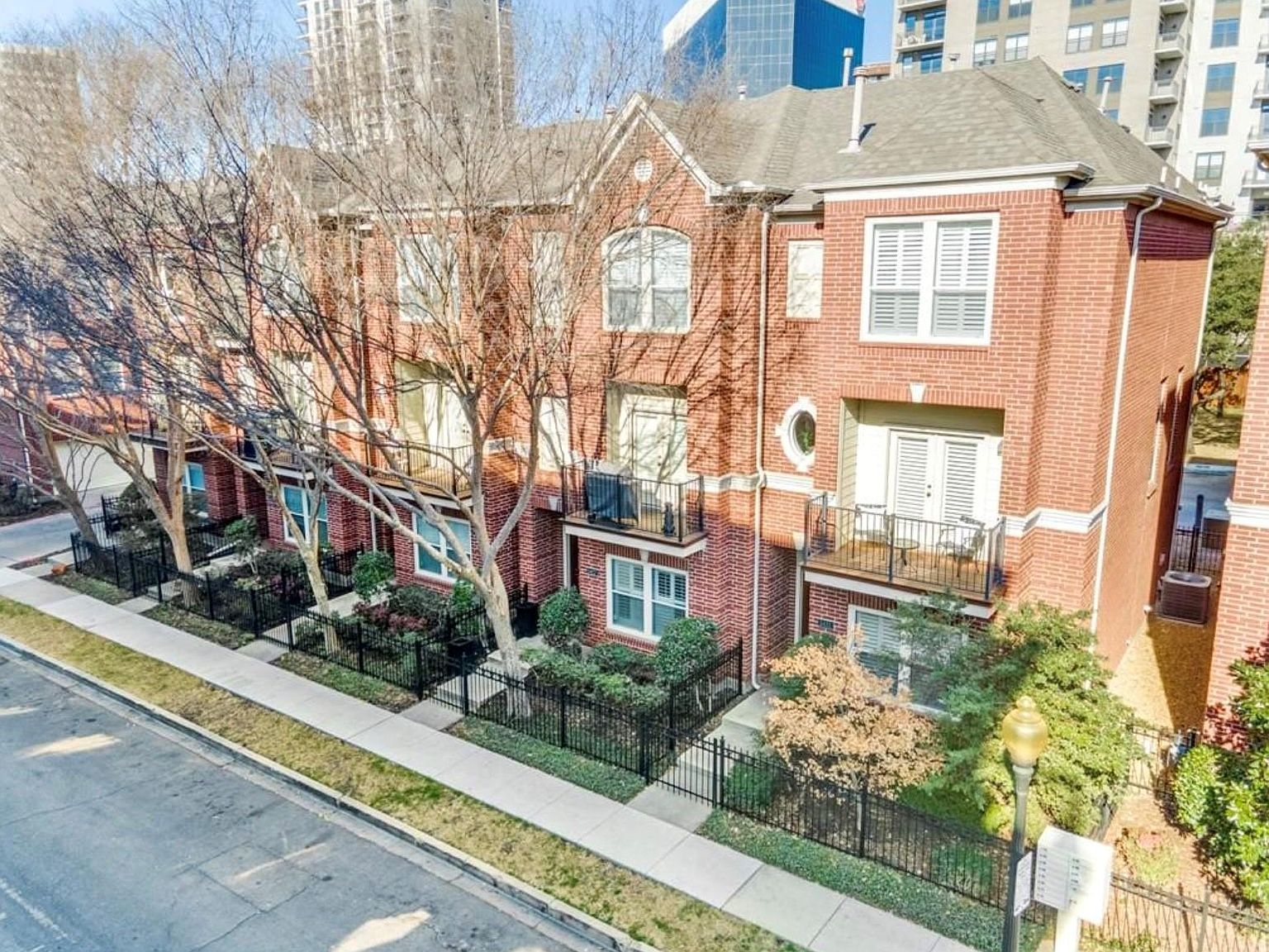 3431 Howell St, Dallas, TX 75204 | Zillow