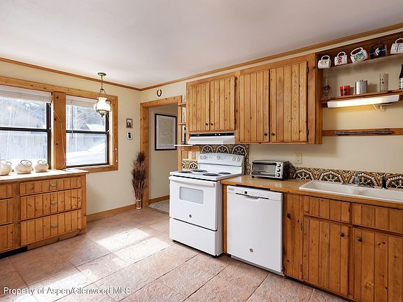 544 Redstone Blvd, Redstone, CO 81623 | Zillow