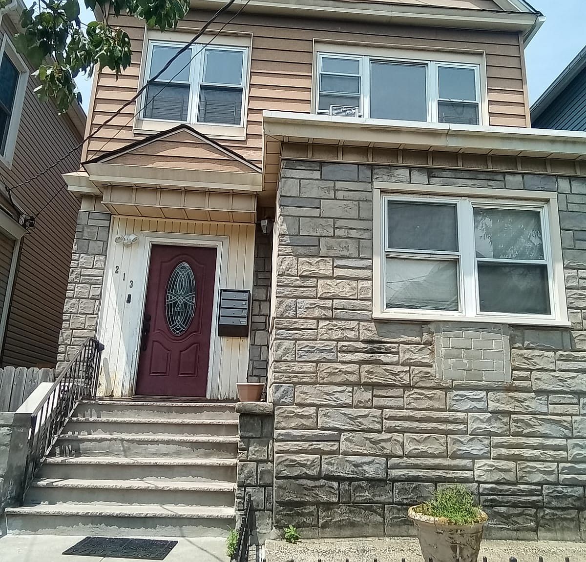 213 Fowler Ave FLOOR 3, Jersey City, NJ 07305 | Zillow