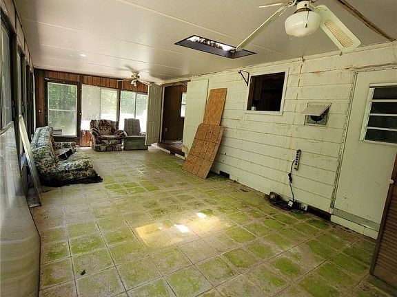 141 Printer Ln, Tappahannock, VA 22560 | MLS #2420086 | Zillow