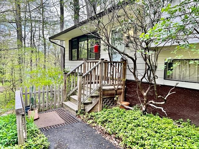31 Rolling Ridge Rd #B, Ridgefield, CT 06877 | Zillow