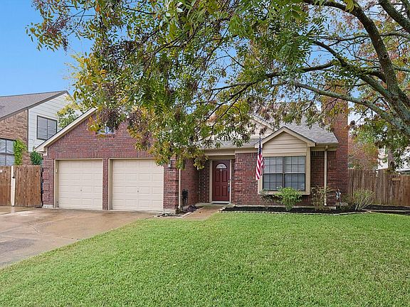 1227 Eaton Ln, Grapevine, TX 76051 | MLS #20789060 | Zillow