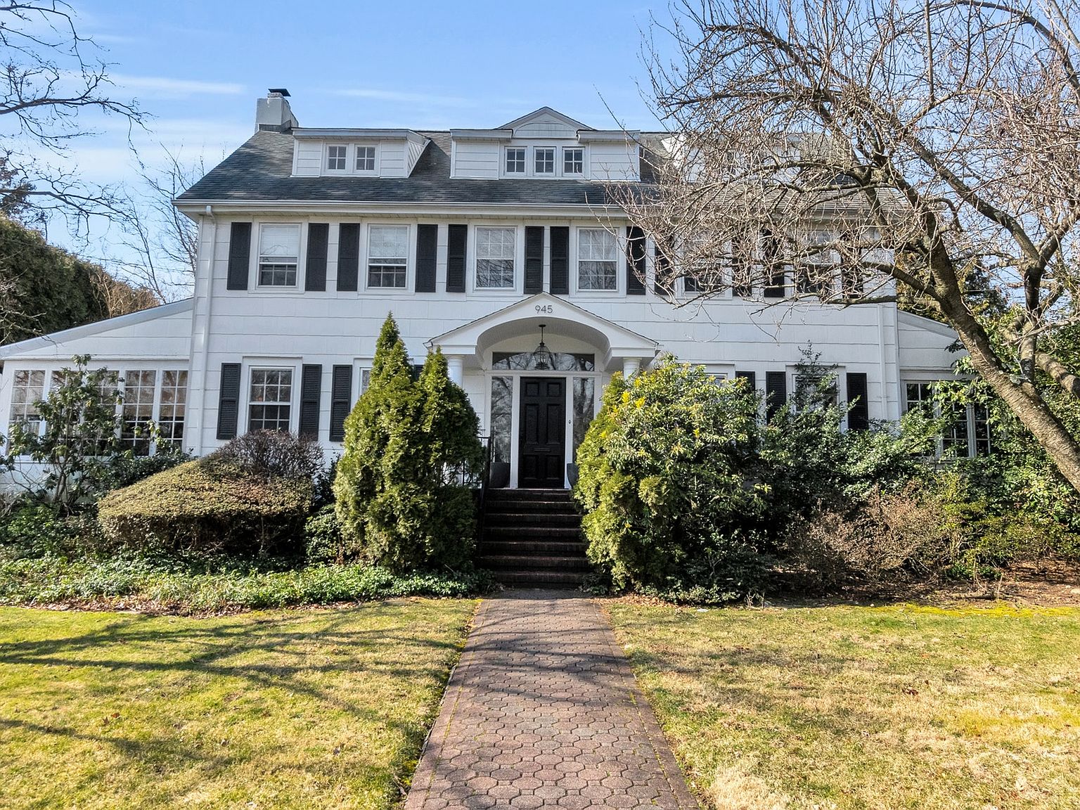 945 Edgewood Ave, Pelham, NY 10803 | Zillow