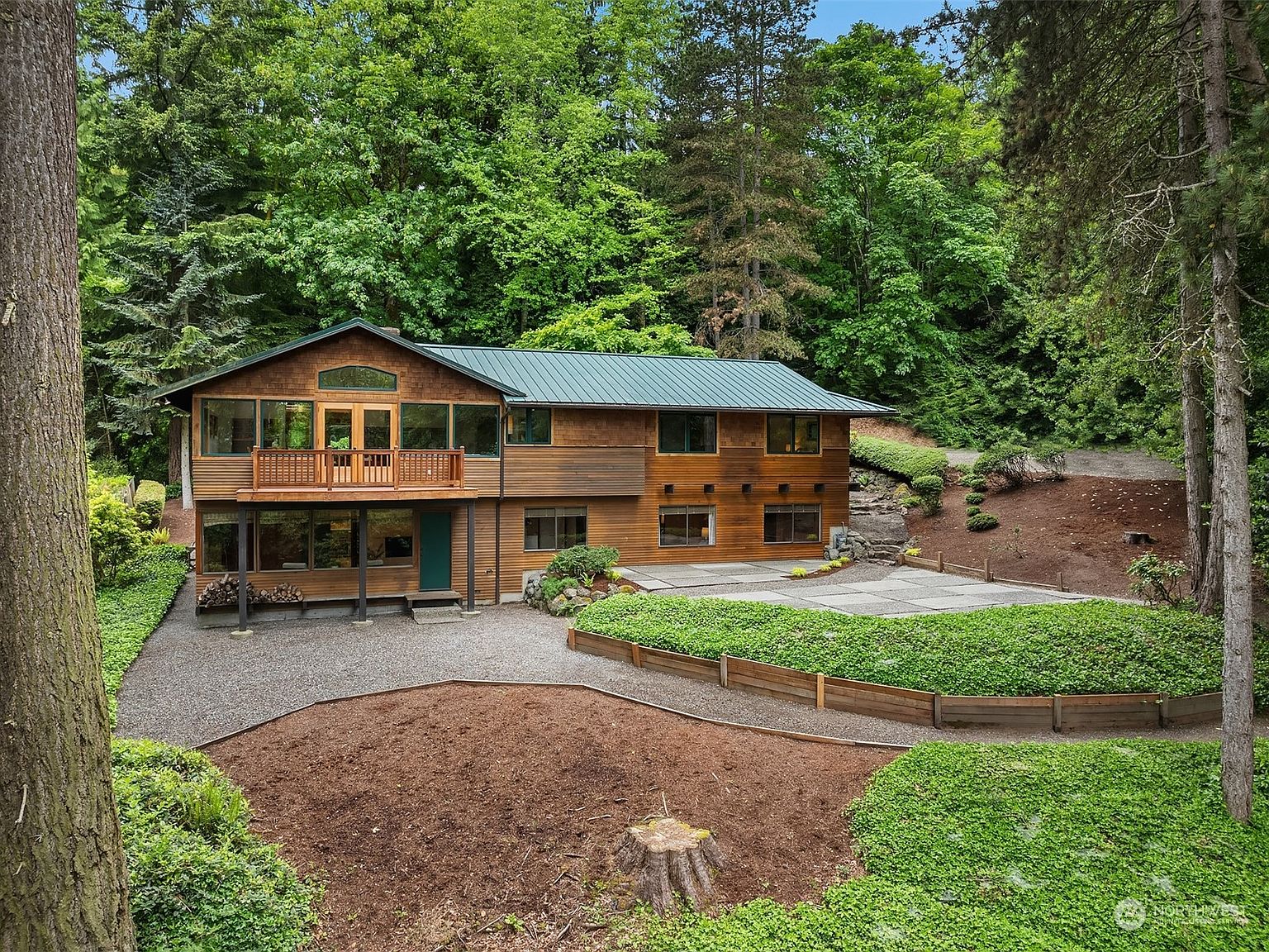 9500 SE 43rd St, Mercer Island, WA 98040 | Zillow