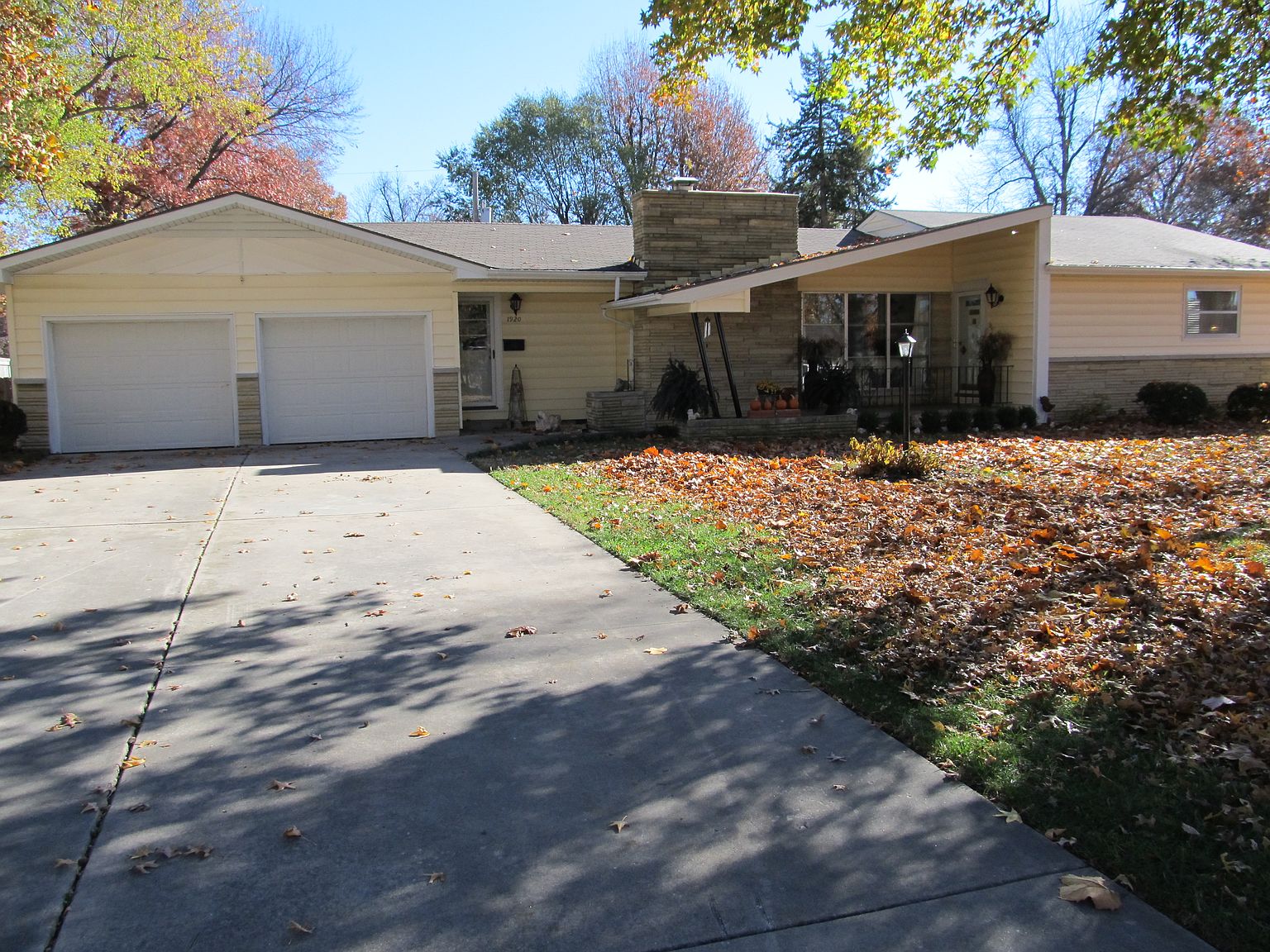 1920 S Arcadia Ave, Springfield, MO 65804 | Zillow
