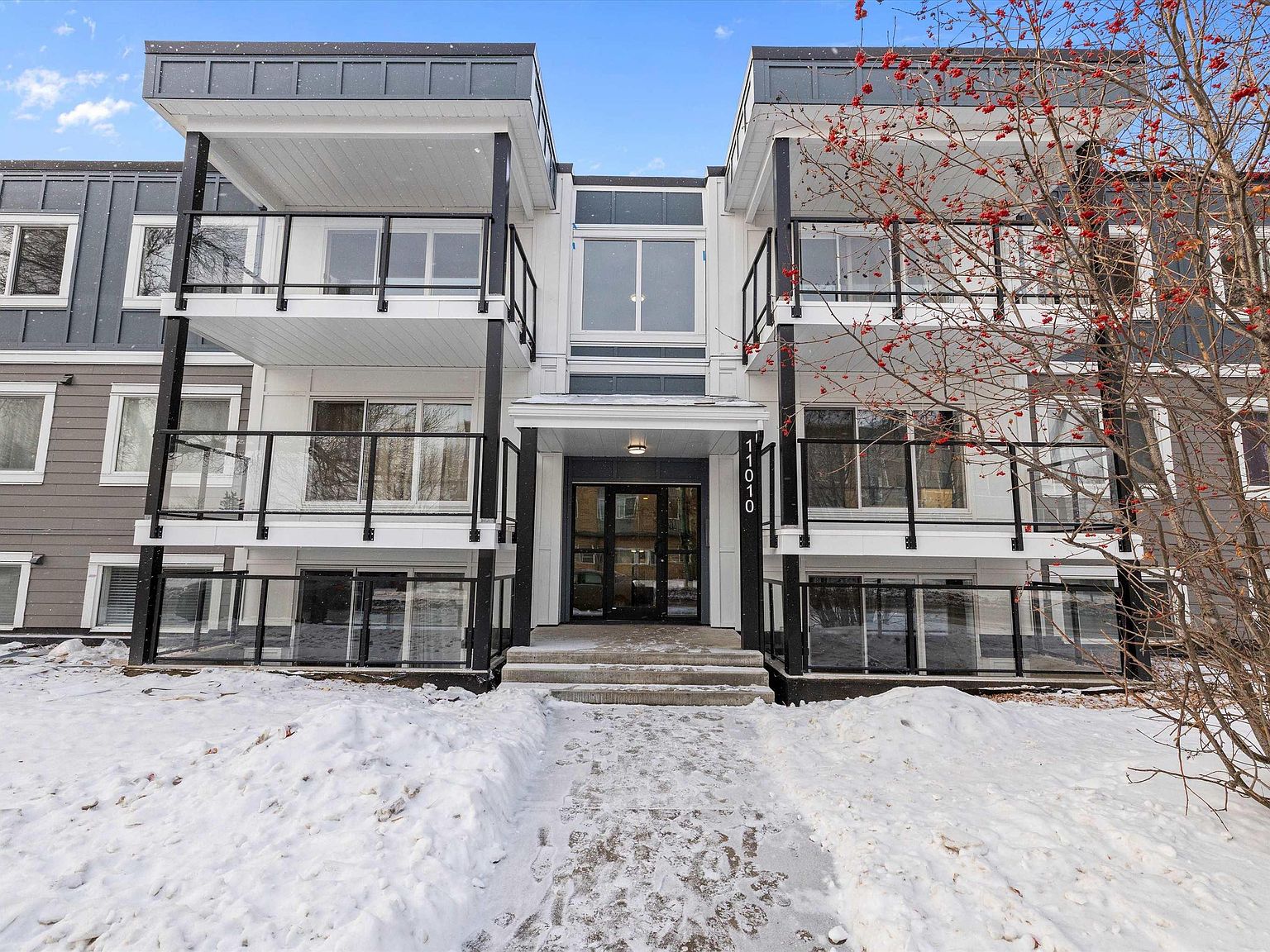 11010 124th St NW #45, Edmonton, AB T5M 0J3 | MLS #E4417178 | Zillow