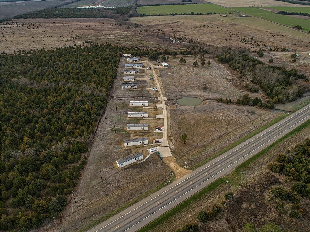 14831 Us Highway 82 W, Petty, TX 75470 | Zillow