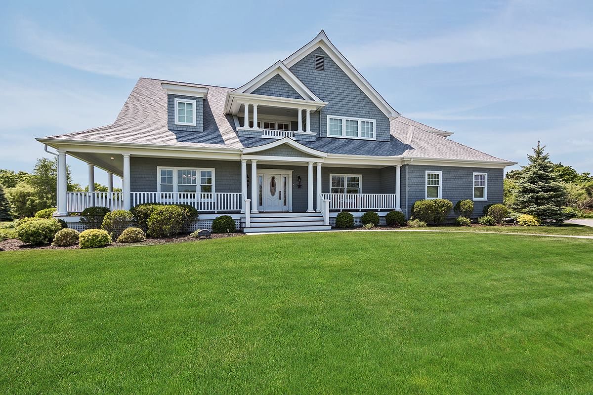 1655 Inlet Pond Rd, Greenport, NY 11944 | Zillow