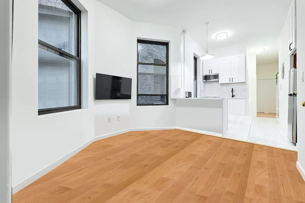 321 West 42nd Street #5A in Hell's Kitchen, Manhattan | StreetEasy