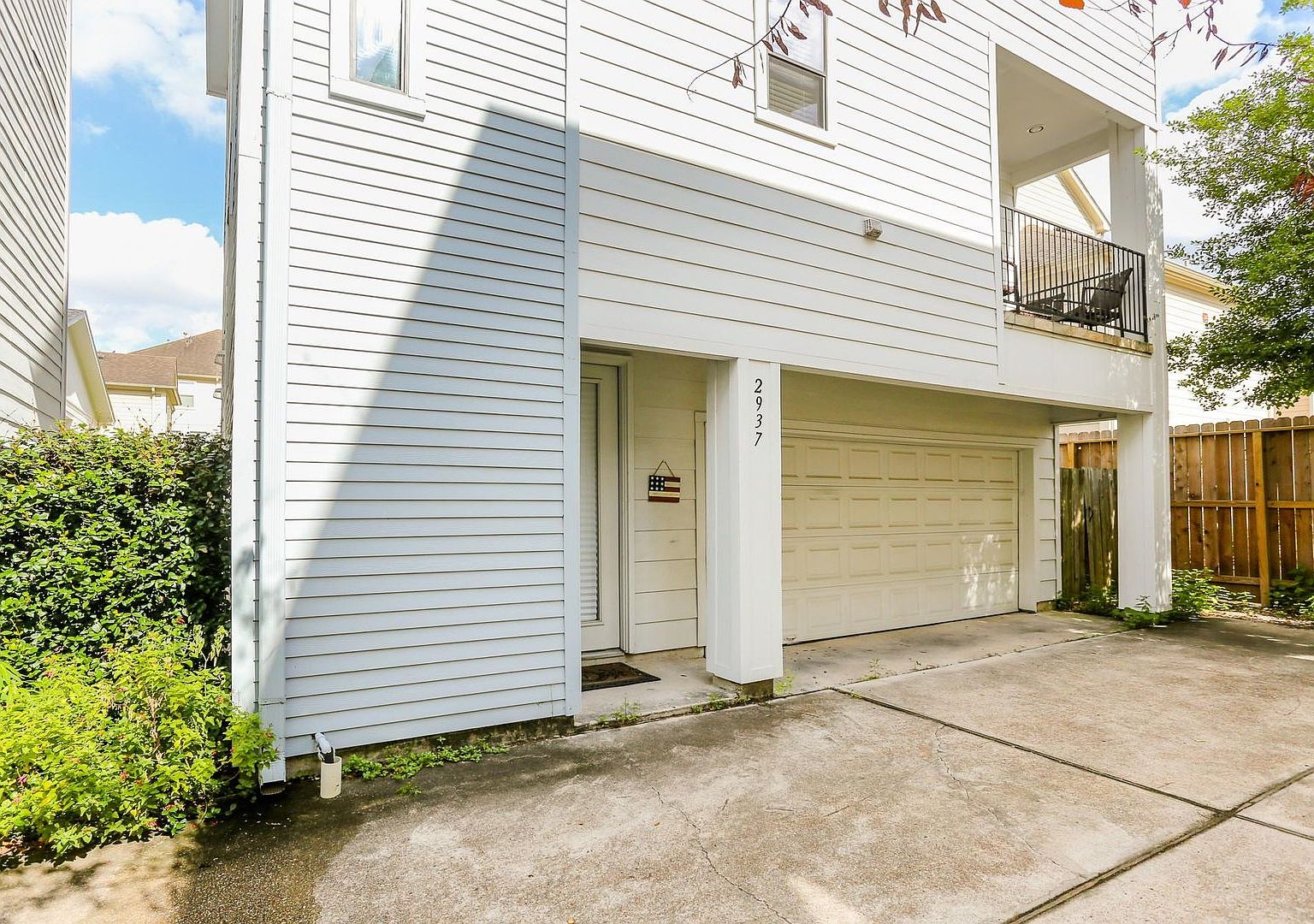 2937 Bell St, Houston, TX 77003 | Zillow