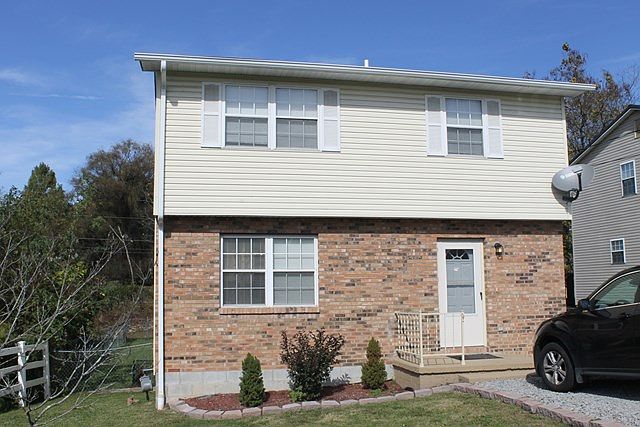 309 Johnson St, Oak Hill, WV 25901 | Zillow