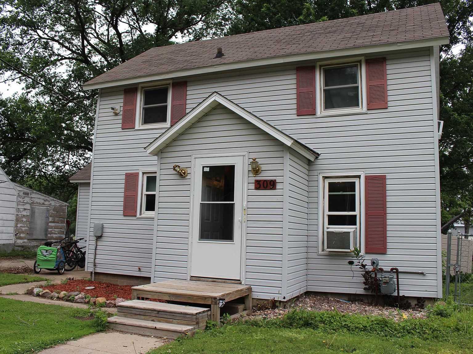 309 W 2nd St, Everly, IA 51338 | Zillow