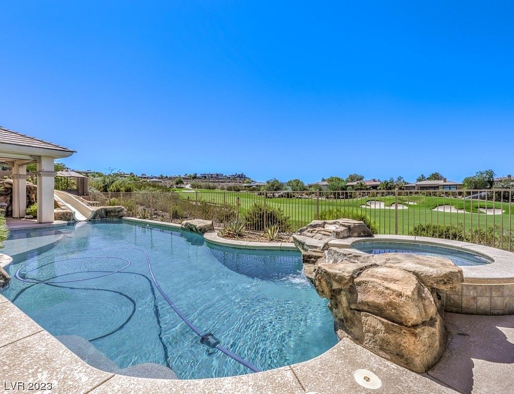 19 Club Vista Dr, Henderson, NV 89052 | MLS #2526438 | Zillow