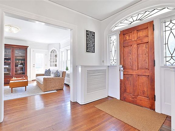 106 Sutton Manor Road, New Rochelle, NY 10801 | Zillow