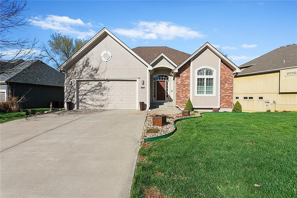 5900 N Ames Ave, Kansas City, MO 64151 | Zillow