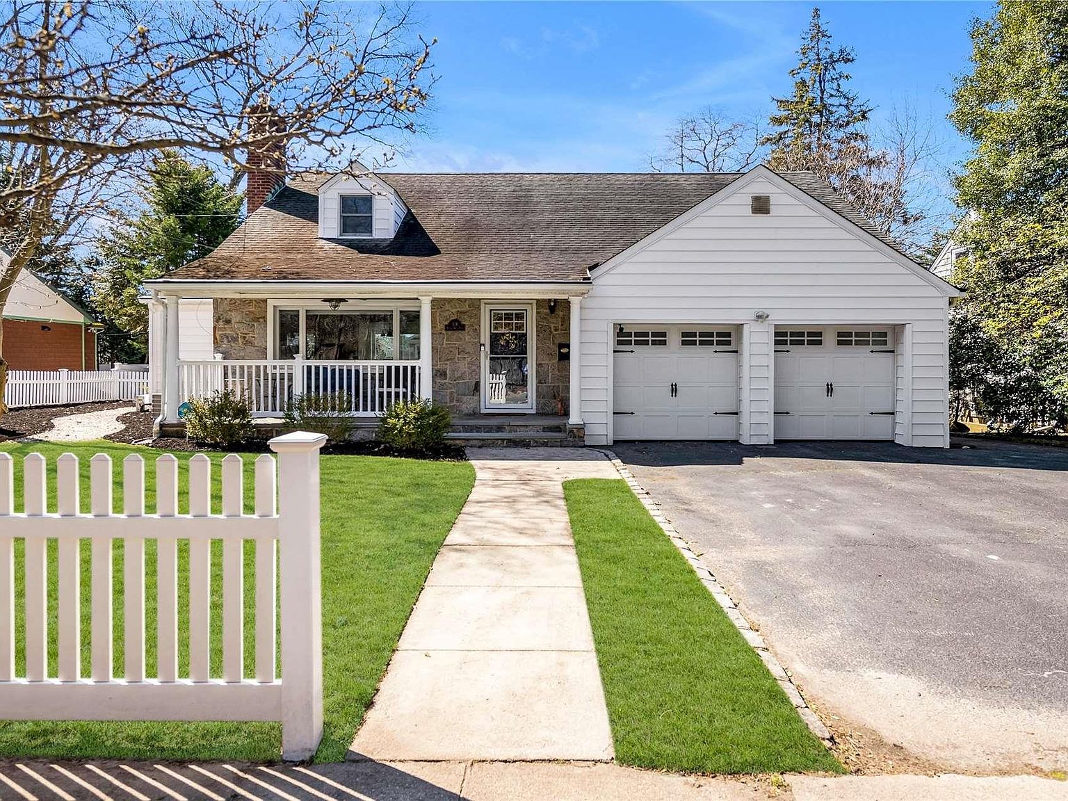 114 Middle Neck Road, Port Washington, NY 11050 | Zillow