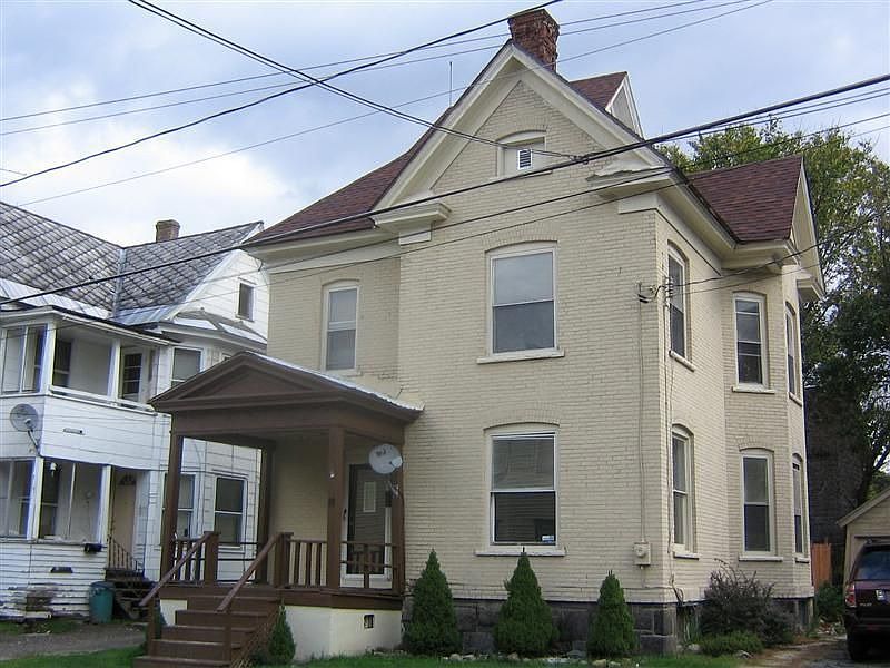 10 Temple St, Gloversville, NY 12078 | Zillow