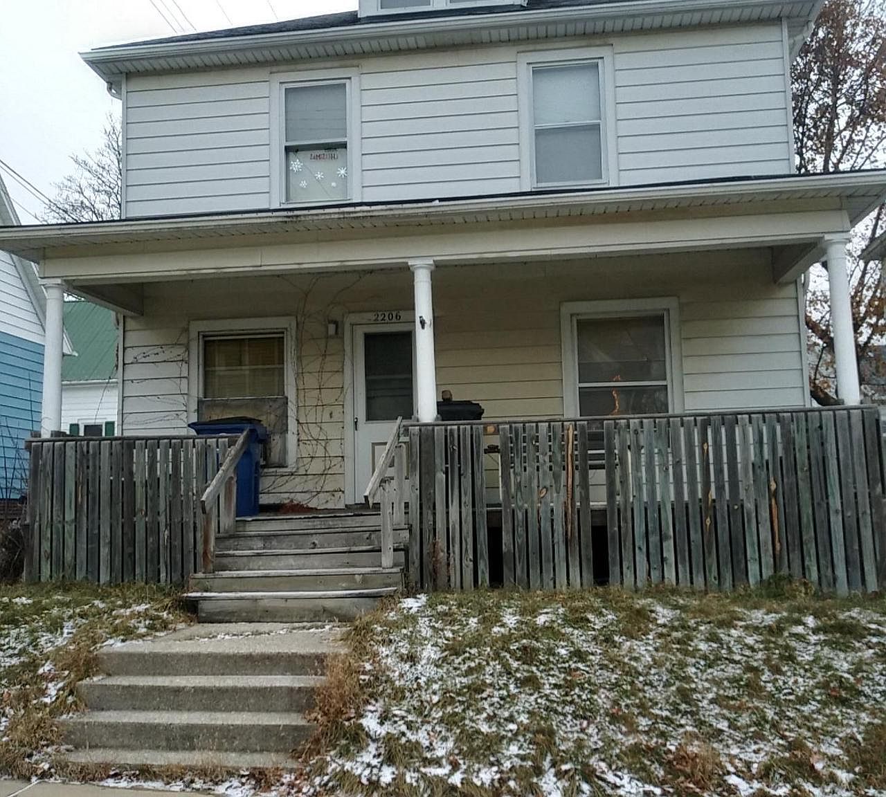 2206 Prospect St, Racine, WI 53404 | Zillow