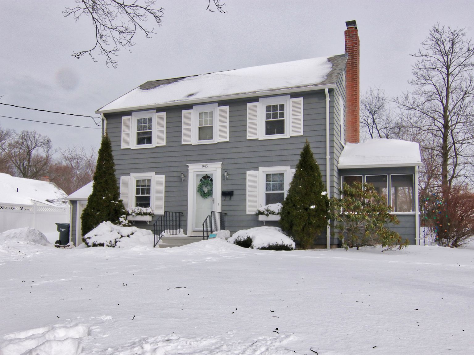 945 Armory St, Springfield, MA 01107 | Zillow