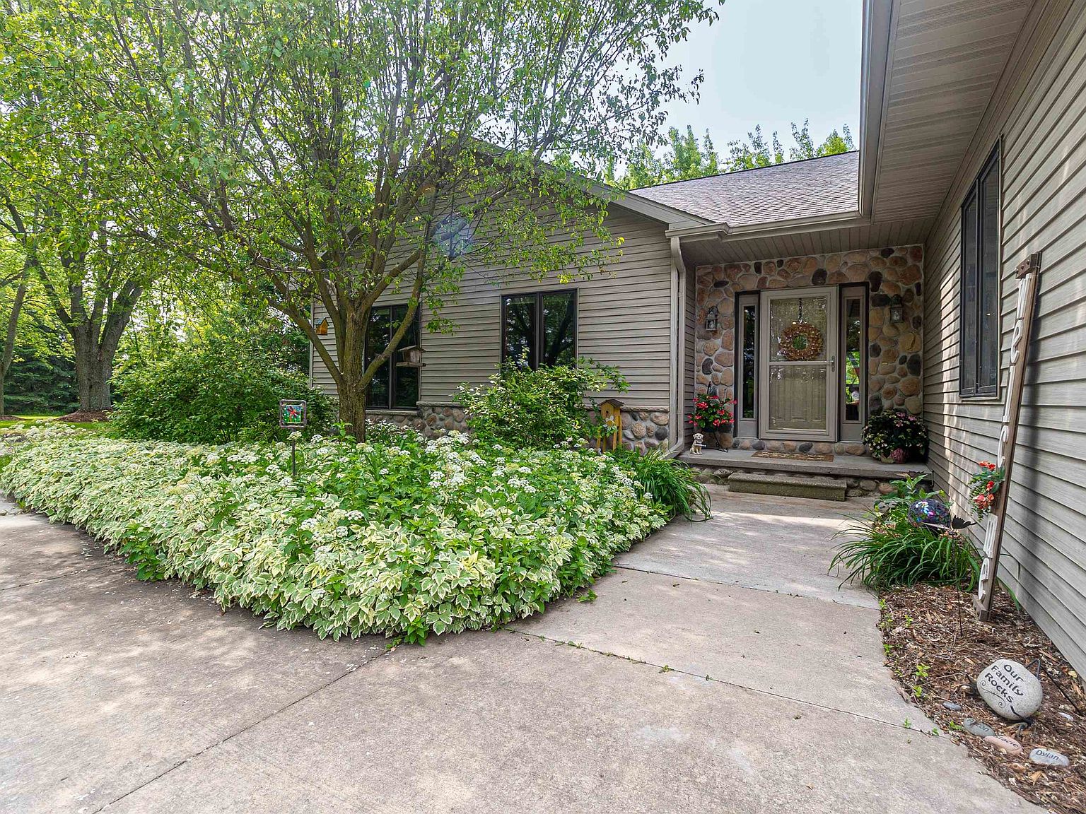 W3077 County Road O, Freedom, WI 54913 | Zillow