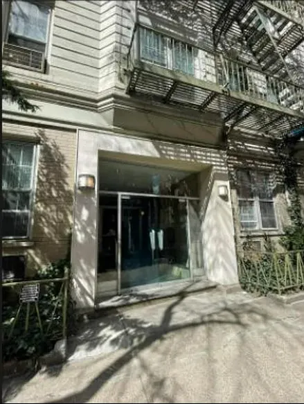 55 Perry Street #1H in West Village, Manhattan | StreetEasy