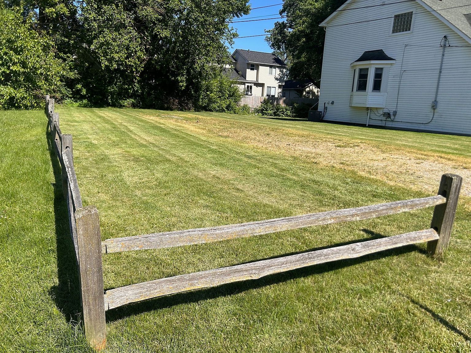 1783 Beechcroft St, Keego Harbor, MI 48320 | Zillow