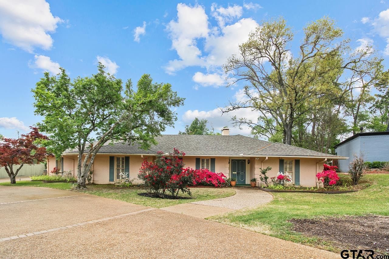606 Tremont Pl, Tyler, TX 75701 | MLS #23009289 | Zillow