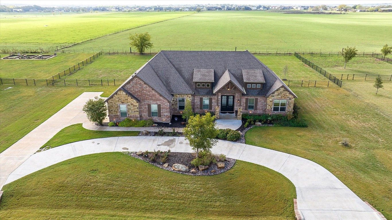 8609 Tuscan Way, Godley, TX 76044 | Zillow