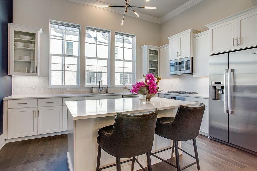 643 Baugh Dr, Irving, TX 75039 | Zillow